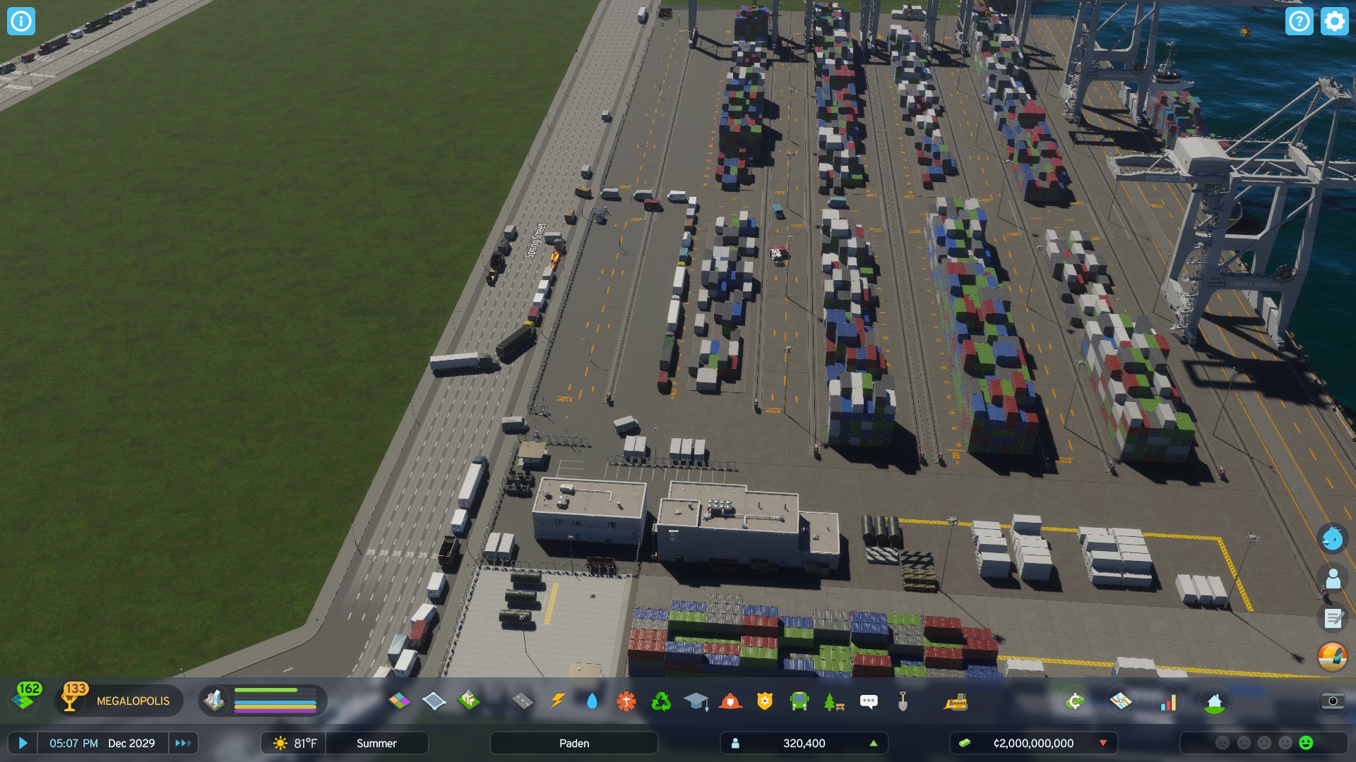 Cargo Harbor - vehicles only using 1 entrance causing traffic jam ...