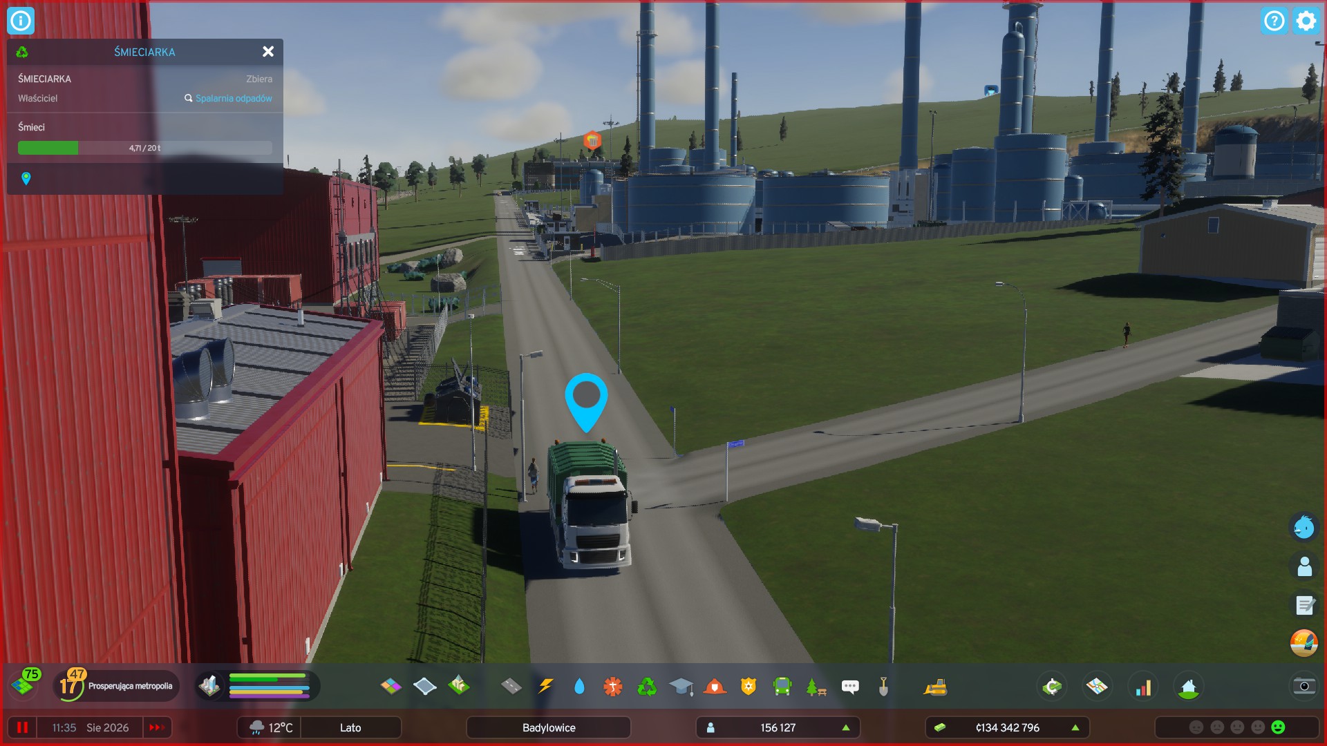 Garbage trucks ignore some buildings that end up suffering from garbage buildup | Paradox ...