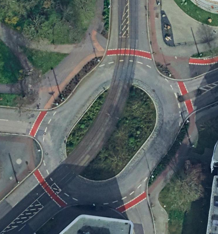 Automatic roundabout tool compatibility issue with public transport ...