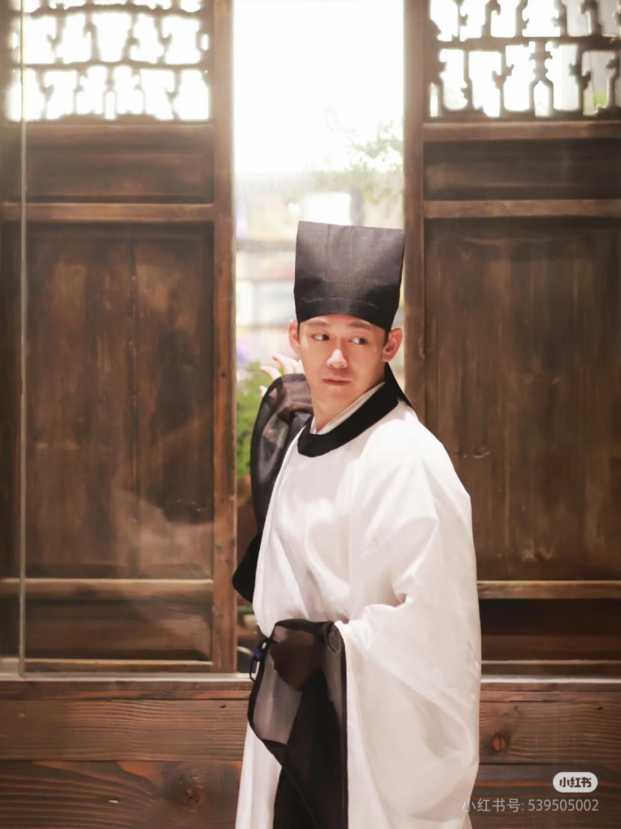 Costume errors in Dev Diary #173 | Paradox Interactive Forums