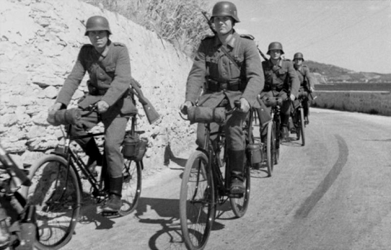 What's the point of Bicycle Infantry? | Paradox Interactive Forums