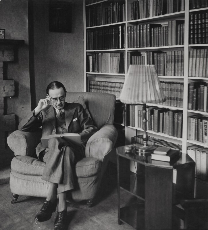 Echoes of A New Tomorrow: Life after Revolution in the Commonwealth of ...